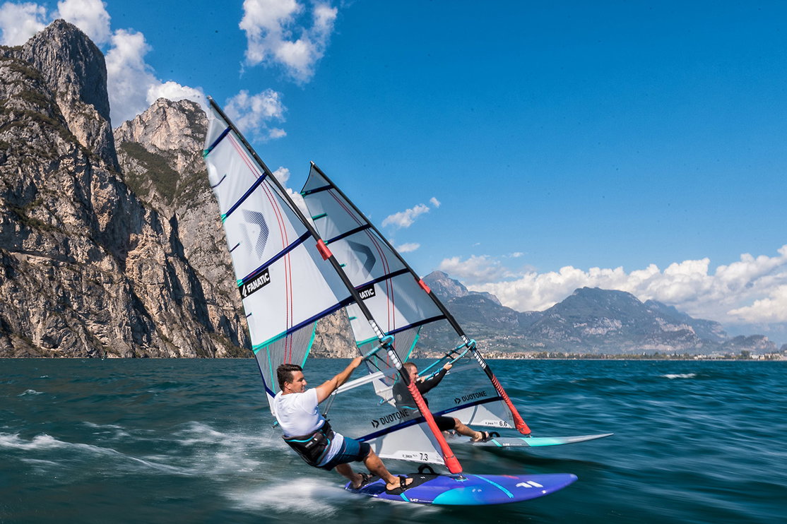 E_PACE SLS 2023 ᐅ high performance NoCam sail | DUOTONE Windsurfing