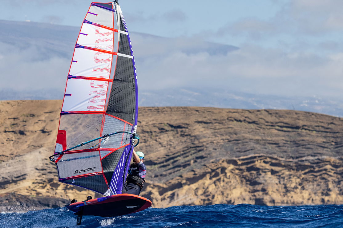 WARP_FOIL 20.23 ᐅ foil racing sail | DUOTONE Windsurfing