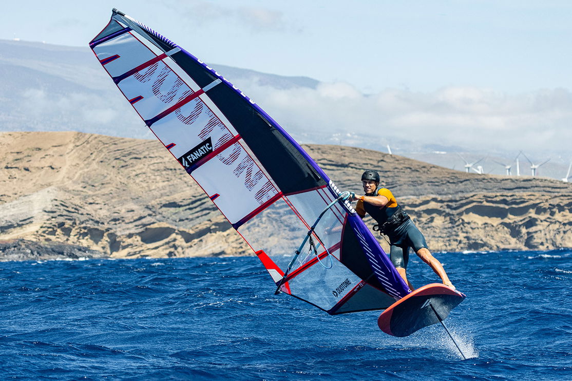 WARP_FOIL 20.23 ᐅ foil racing sail | DUOTONE Windsurfing