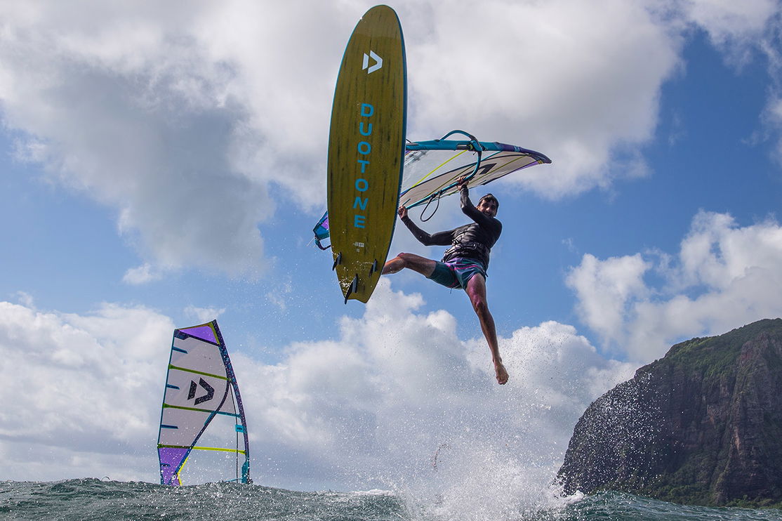 FreeWave 2024 ᐅ Freemove - Jump N' Ride board | DUOTONE Windsurfing