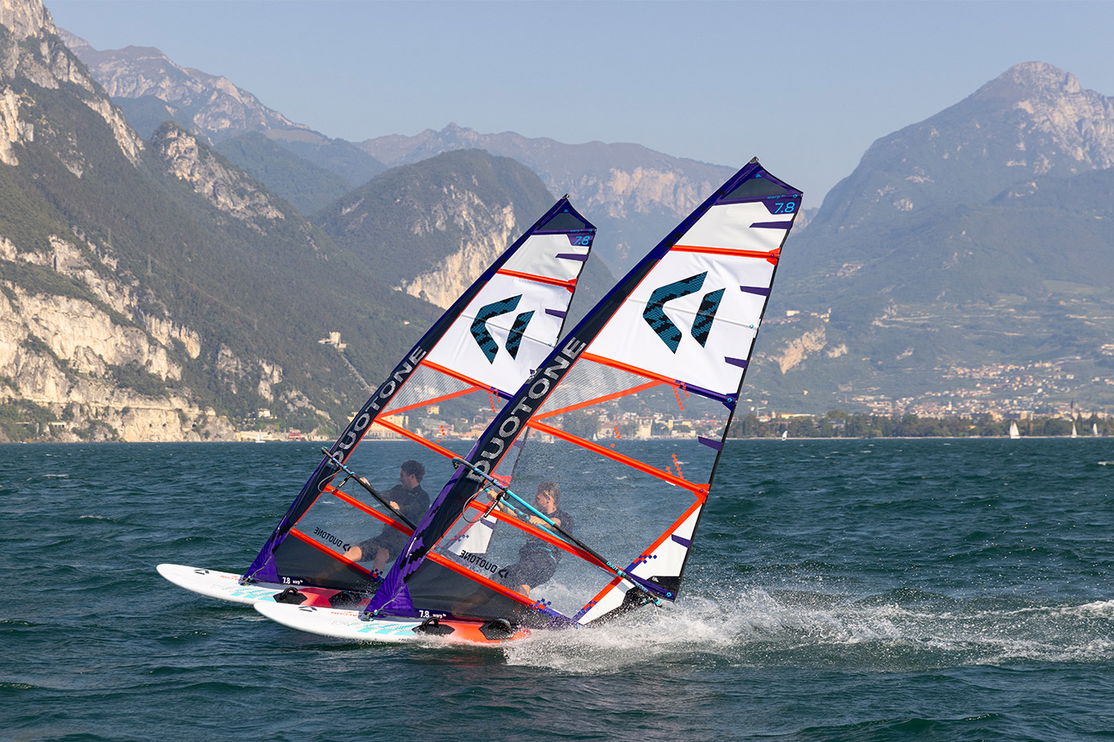WARP_FIN 2024 ᐅ fin racing sail | DUOTONE Windsurfing