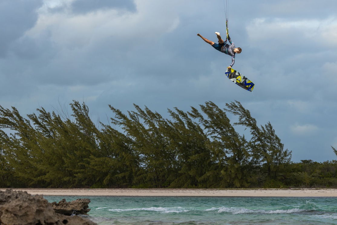 DUOTONE Evo SLS ᐅ Your perfect allround high-performance kite!