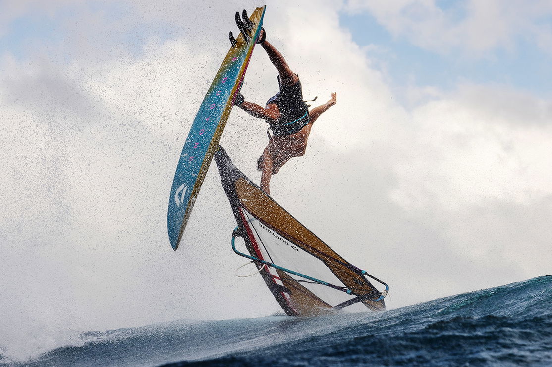 GRIP 4 SLS 2025 ᐅ planche à vagues quad sans compromis | DUOTONE Windsurfing