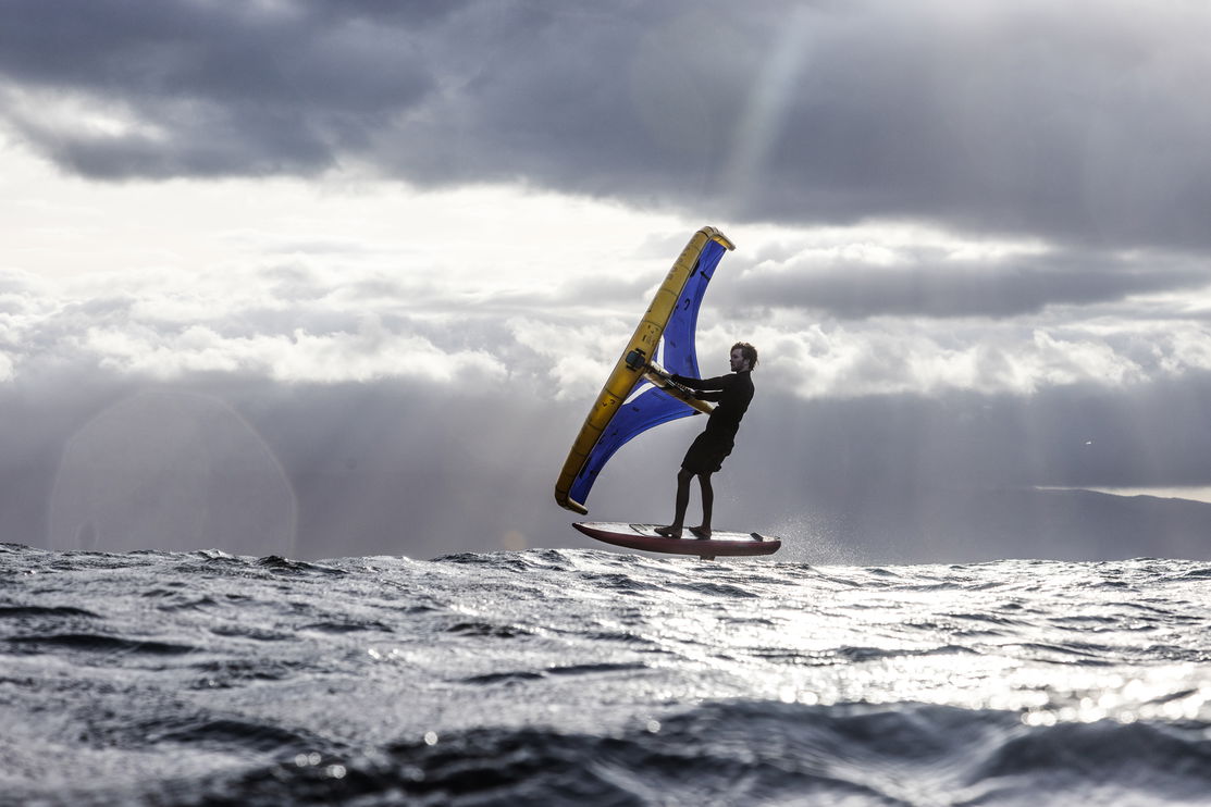 DUOTONE Downwinder SLS 2025 ᐅ SUP Downwind / Wing Lightwind – Take your ...