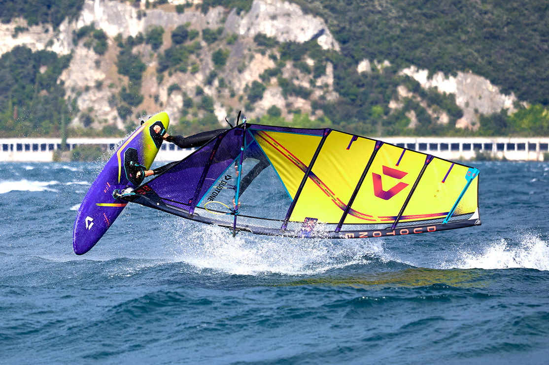 ULTRA FreeWave 2025 ᐅ planche de Wave >