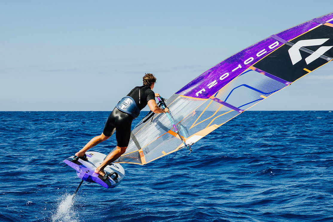 WARP_FOIL 20.26 ᐅ foil racing sail | DUOTONE Windsurfing